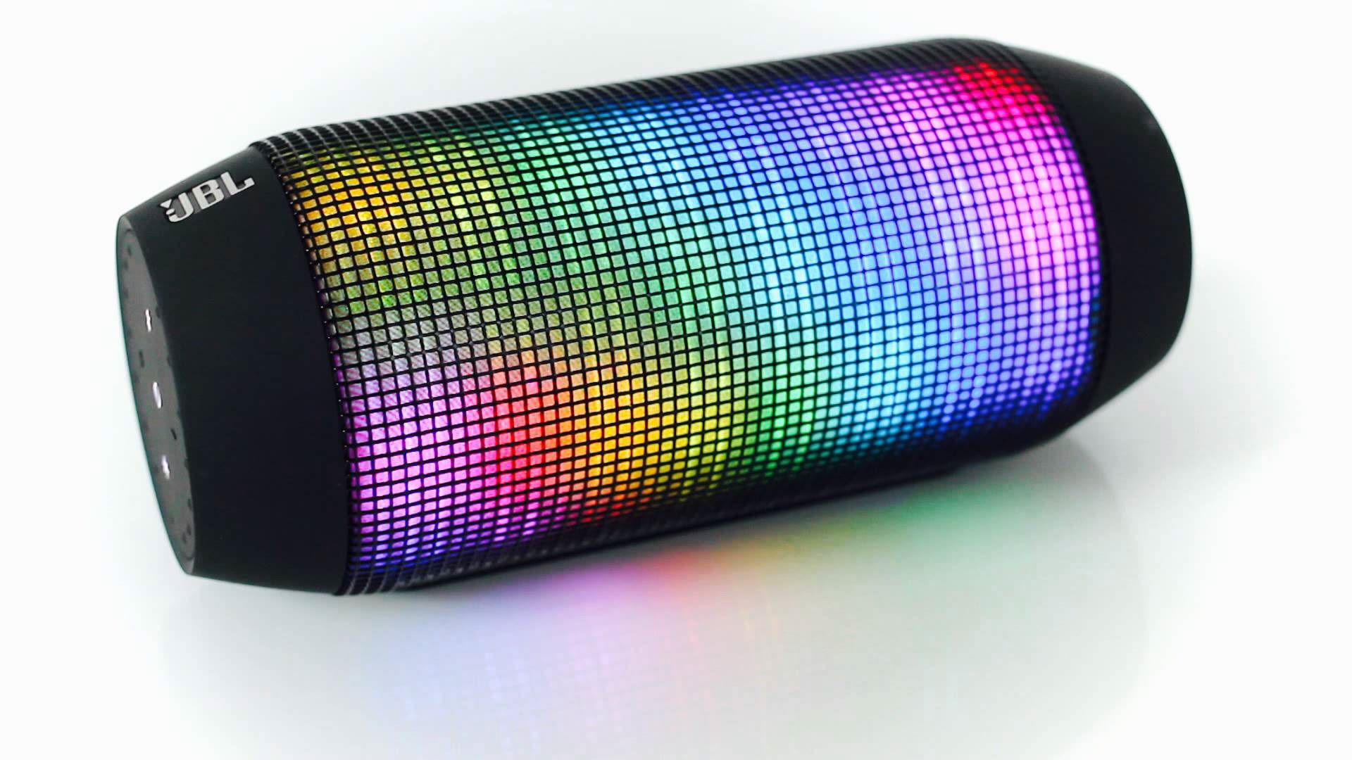 Netradiční reproduktor JBL Pulse